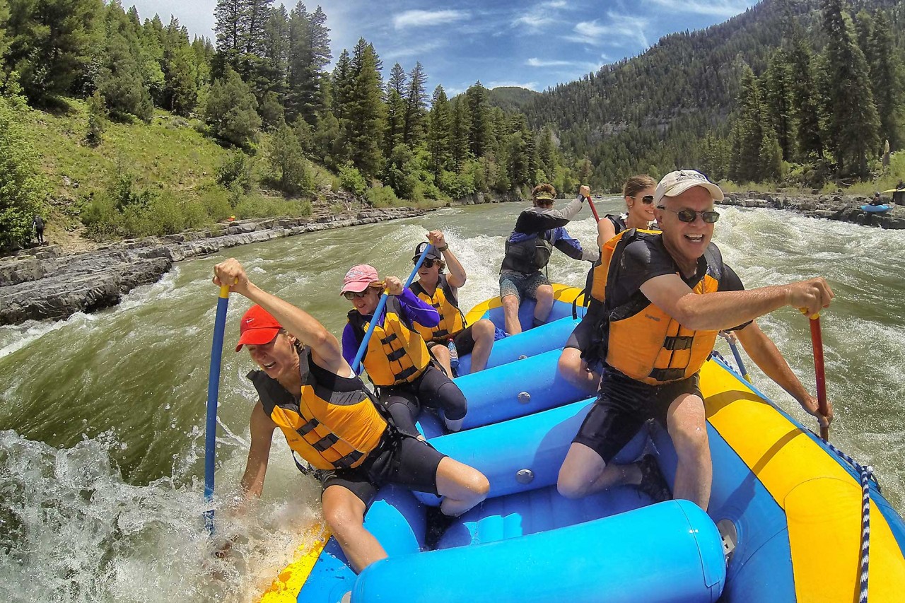 Top 10 Must-Have Gear for What to Wear White Water Rafting