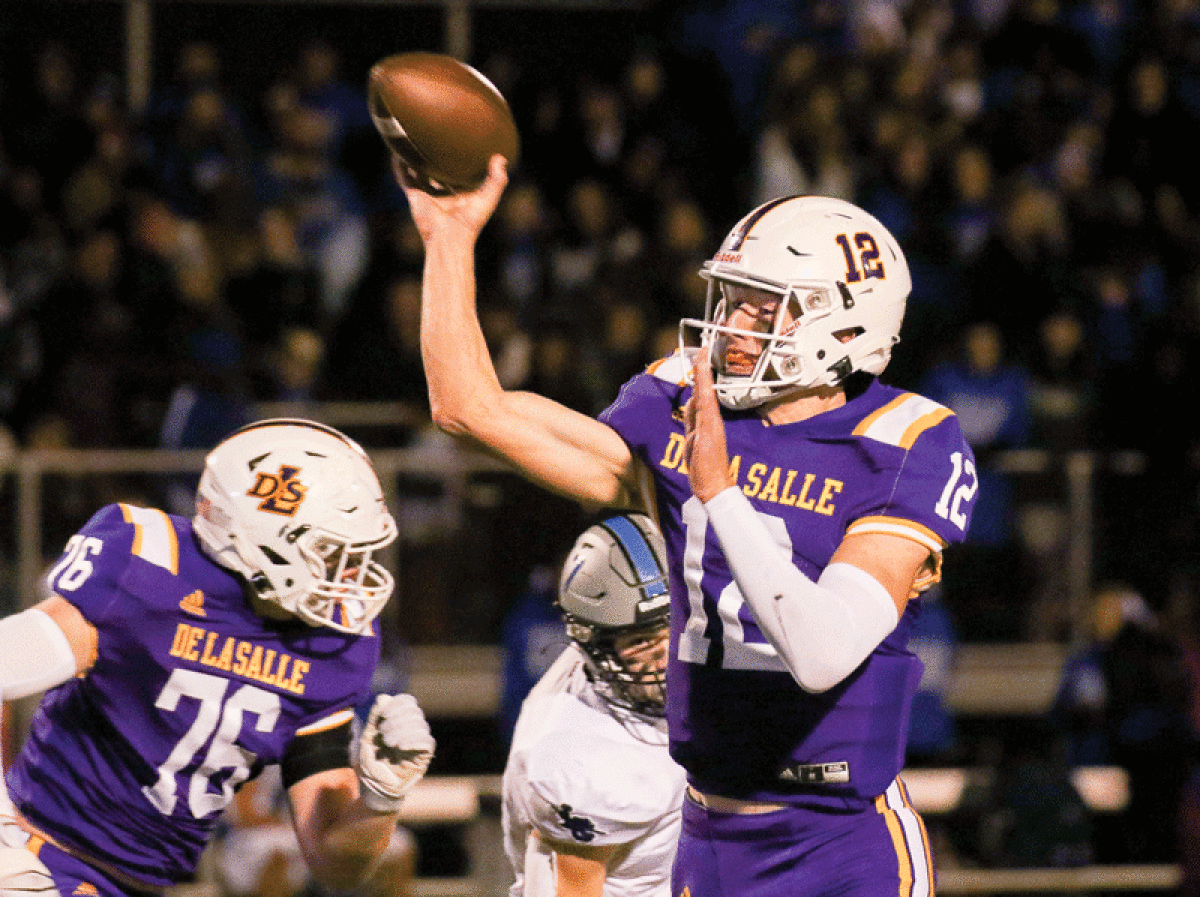 Dominate the Field: De La Salle Football in Warren, MI - A Winning Legacy